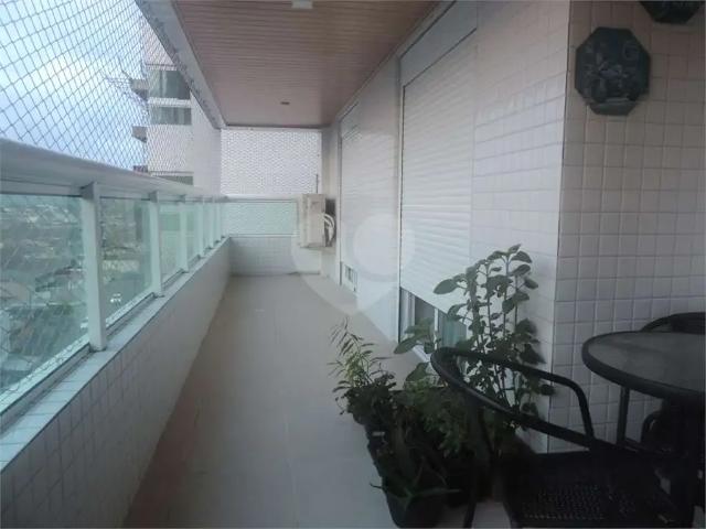 Apartamento para Venda em Praia Grande/SP Campo da Aviação 3 Quartos