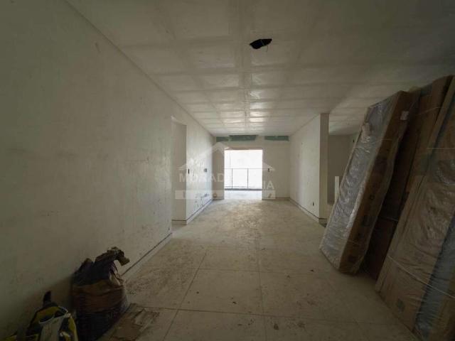 Apartamento para Venda em Praia Grande/SP Campo da Aviação 3 Quartos