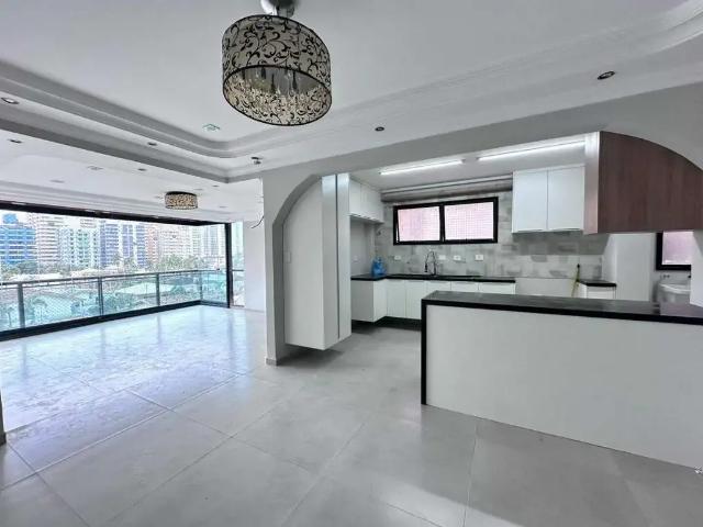 Apartamento para Venda em Praia Grande/SP Canto do Forte 3 Quartos