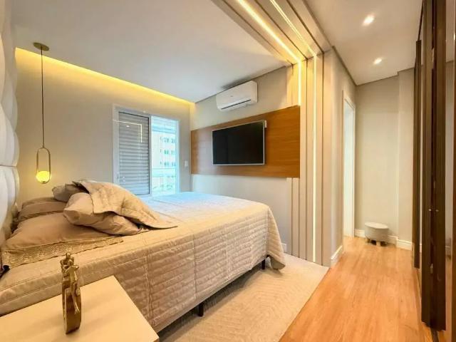 Apartamento para Venda em Praia Grande/SP Canto do Forte 3 Quartos