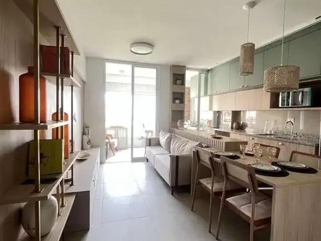 Apartamento para Venda em Praia Grande/SP Guilhermina 2 Quartos