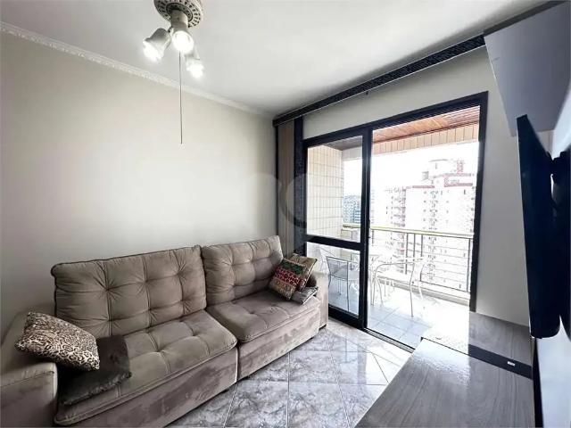 Apartamento para Venda em Praia Grande/SP Guilhermina 2 Quartos
