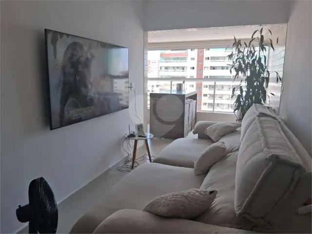 Apartamento para Venda em Praia Grande/SP Guilhermina 2 Quartos