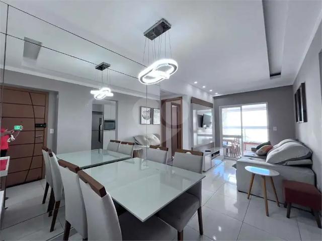 Apartamento para Venda em Praia Grande/SP Guilhermina 2 Quartos