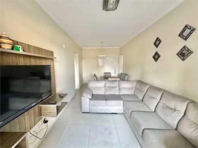 Apartamento para Venda em Praia Grande/SP Guilhermina 2 Quartos