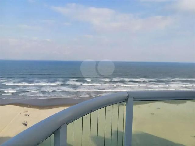 Apartamento para Venda em Praia Grande/SP Guilhermina 3 Quartos