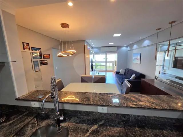 Apartamento para Venda em Praia Grande/SP Guilhermina 3 Quartos