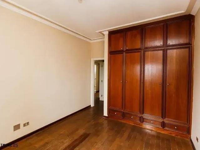 Apartamento para Venda em Presidente Prudente/SP Centro 4 Quartos