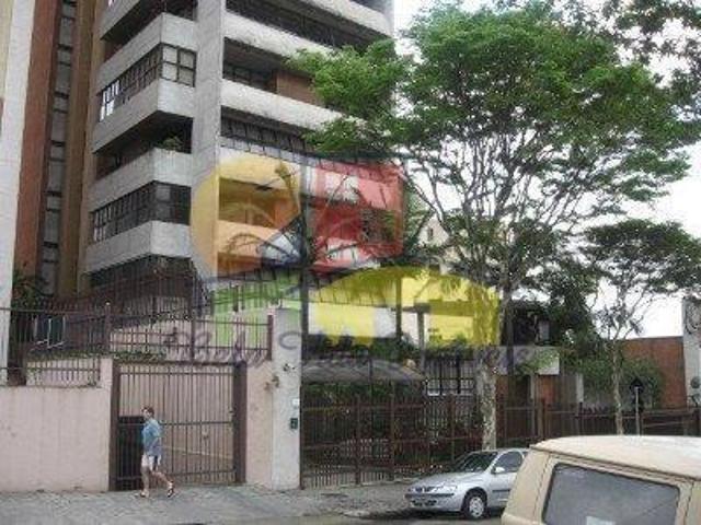Apartamento para venda em Rudge Ramos de 330.00m² com 4 Quartos, 2 Suites e 3 Garagens
