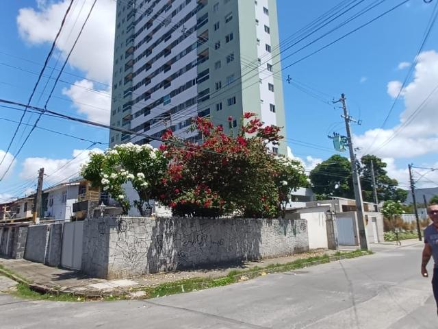 Apartamento para Venda em Recife/PE Cordeiro 2 Quartos