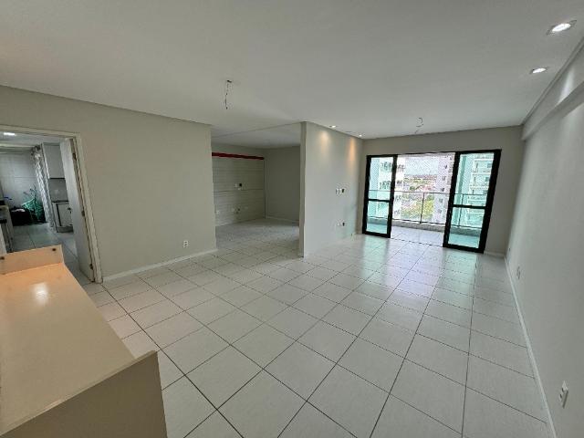 Apartamento para Venda em Recife/PE Encruzilhada 4 Quartos
