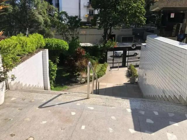 Apartamento para Venda em Recife/PE Espinheiro 4 Quartos