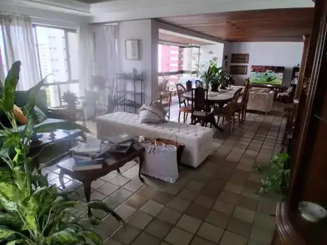 Apartamento para Venda em Recife/PE Graças 4 Quartos