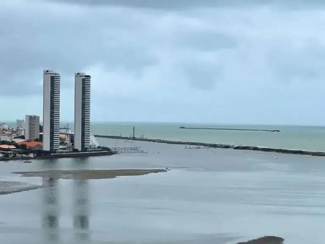 Apartamento para Venda em Recife/PE Pina 4 Quartos