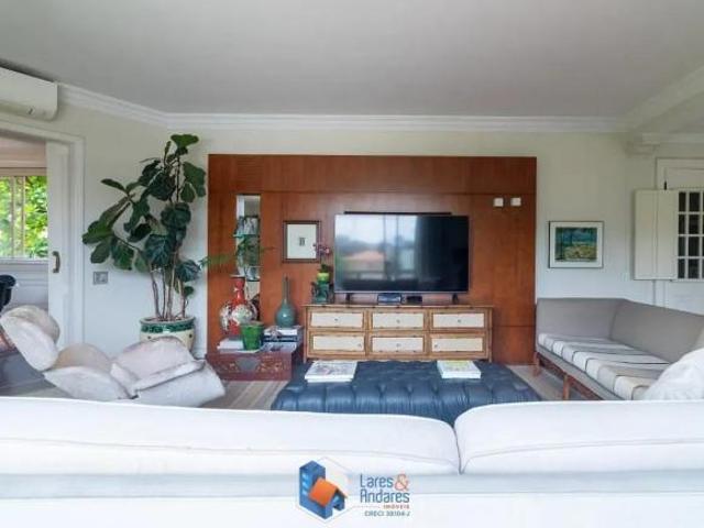 Apartamento para venda em Real Parque com 4 quartos, sendo 2 suítes, 251m²