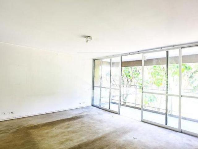Apartamento para venda em Real Parque de 180.00m² com 3 Quartos, 1 Suite e 3 Garagens