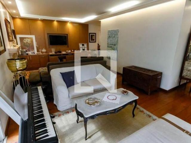 Apartamento para venda em Real Parque de 190.00m² com 4 Quartos, 3 Suites e 4 Garagens