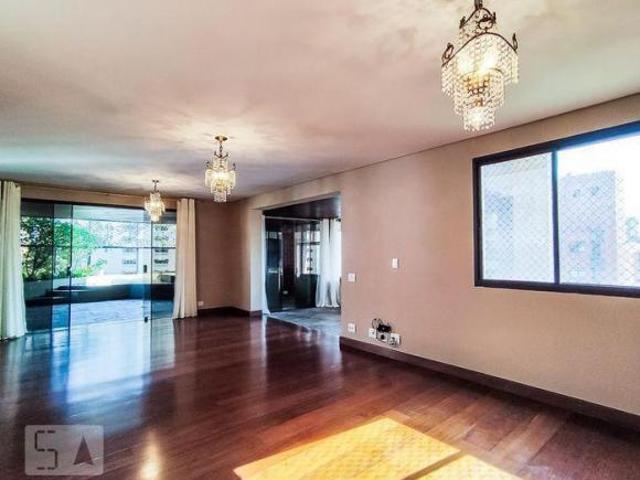 Apartamento para venda em Real Parque de 247.00m² com 4 Quartos, 2 Suites e 3 Garagens