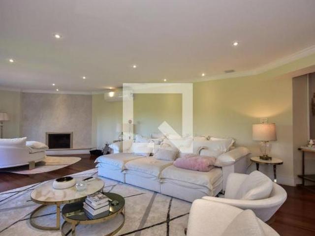 Apartamento para venda em Real Parque de 228.00m² com 3 Quartos, 3 Suites e 4 Garagens