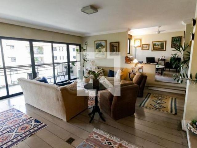 Apartamento para venda em Real Parque de 235.00m² com 3 Quartos, 3 Suites e 3 Garagens