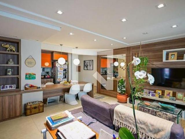 Apartamento para venda em Real Parque de 80.00m² com 2 Quartos, 1 Suite e 2 Garagens