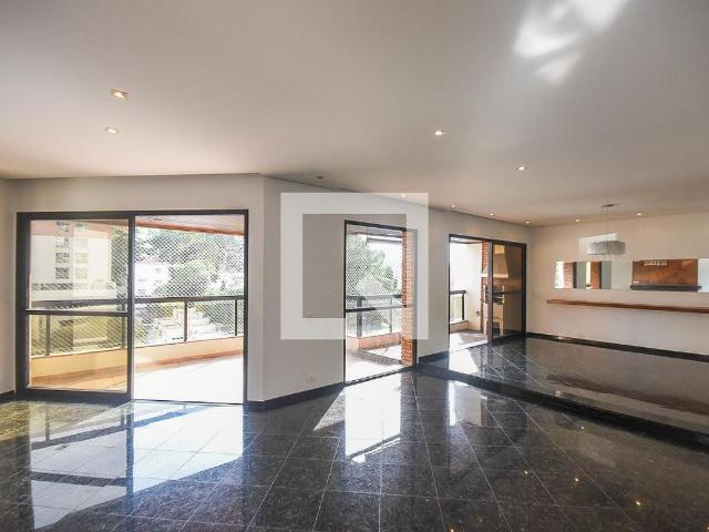 Apartamento para venda em Real Parque em São Paulo São Paulo de 246.00m² com 4 Quartos, 2 Suítes e 4 Garagens