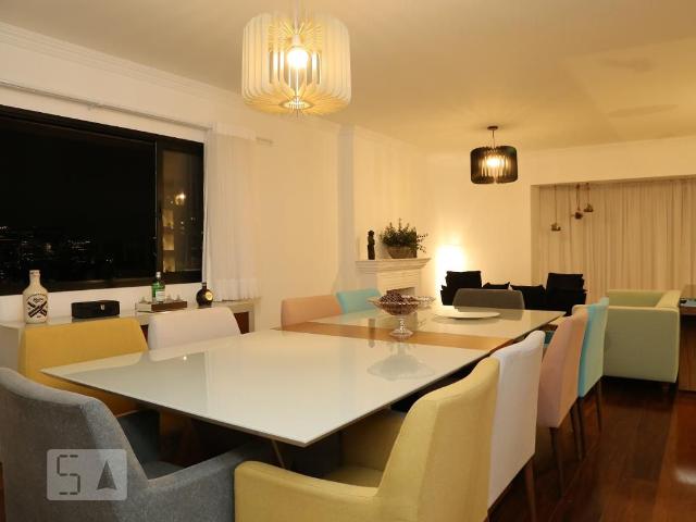 Apartamento para venda em Real Parque em São Paulo São Paulo de 256.00m² com 4 Quartos, 3 Suítes e 5 Garagens