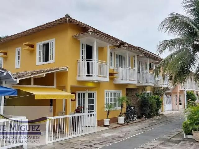Apartamento para Venda em Rio das Ostras/RJ Extensão do Bosque 3 Quartos