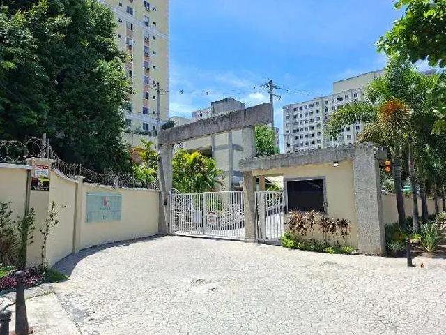 Apartamento para Venda em Rio de Janeiro/RJ Colégio 2 Quartos