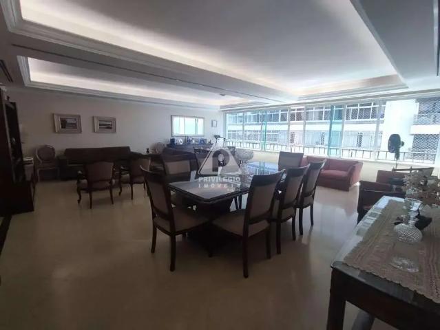 Apartamento para Venda em Rio de Janeiro/RJ Copacabana 4 Quartos