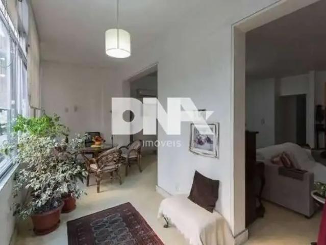 Apartamento para Venda em Rio de Janeiro/RJ Copacabana 4 Quartos
