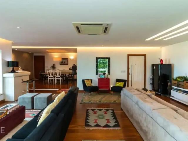 Apartamento para Venda em Rio de Janeiro/RJ Copacabana 4 Quartos