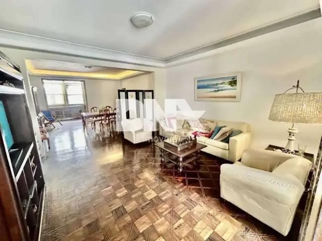Apartamento para Venda em Rio de Janeiro/RJ Copacabana 4 Quartos