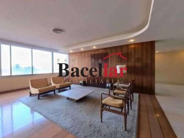Apartamento para Venda em Rio de Janeiro/RJ Copacabana 4 Quartos