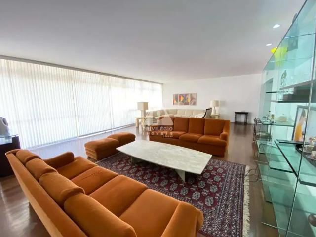 Apartamento para Venda em Rio de Janeiro/RJ Copacabana 4 Quartos
