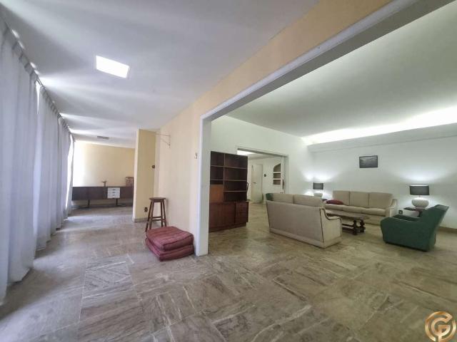 Apartamento para Venda em Rio de Janeiro/RJ Copacabana 4 Quartos