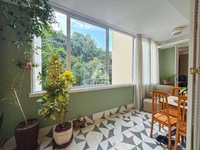 Apartamento para Venda em Rio de Janeiro/RJ Copacabana 4 Quartos