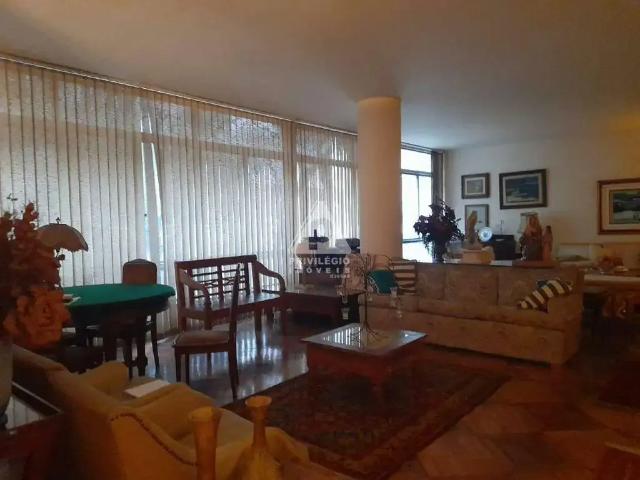 Apartamento para Venda em Rio de Janeiro/RJ Copacabana 4 Quartos