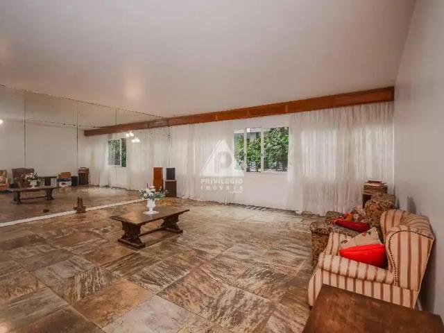 Apartamento para Venda em Rio de Janeiro/RJ Copacabana 4 Quartos