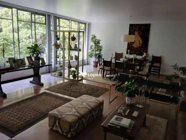 Apartamento para Venda em Rio de Janeiro/RJ Copacabana 4 Quartos