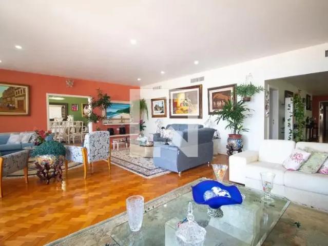 Apartamento para Venda em Rio de Janeiro/RJ Copacabana 4 Quartos