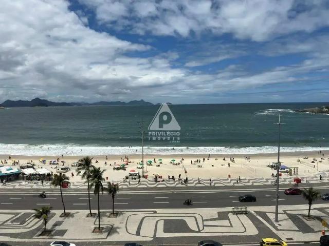 Apartamento para Venda em Rio de Janeiro/RJ Copacabana 4 Quartos