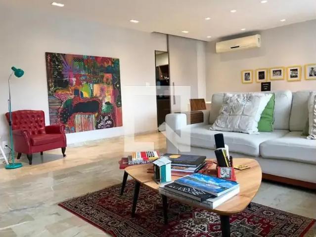 Apartamento para Venda em Rio de Janeiro/RJ Copacabana 4 Quartos