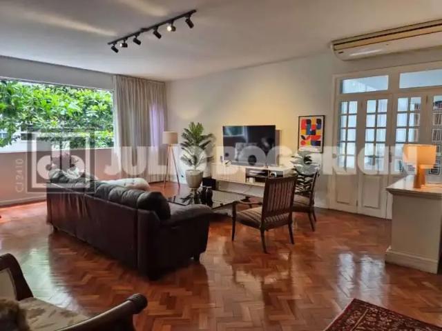 Apartamento para Venda em Rio de Janeiro/RJ Copacabana 4 Quartos