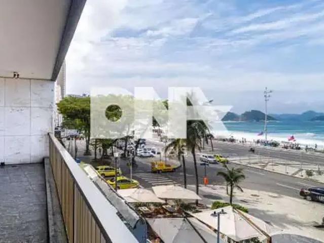 Apartamento para Venda em Rio de Janeiro/RJ Copacabana 4 Quartos