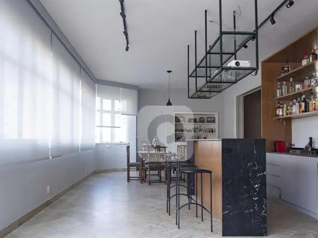 Apartamento para Venda em Rio de Janeiro/RJ Copacabana 4 Quartos