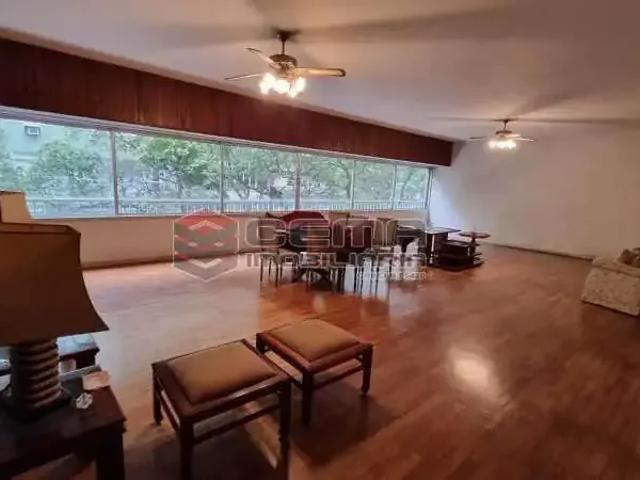 Apartamento para Venda em Rio de Janeiro/RJ Copacabana 4 Quartos
