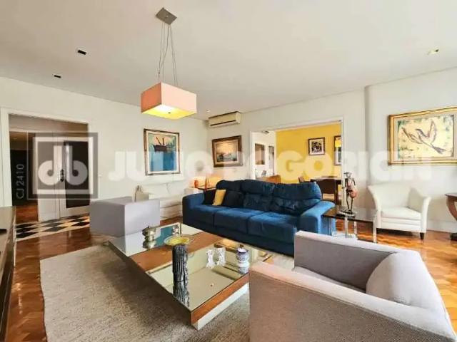 Apartamento para Venda em Rio de Janeiro/RJ Copacabana 4 Quartos