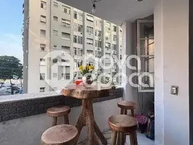 Apartamento para Venda em Rio de Janeiro/RJ Copacabana 4 Quartos