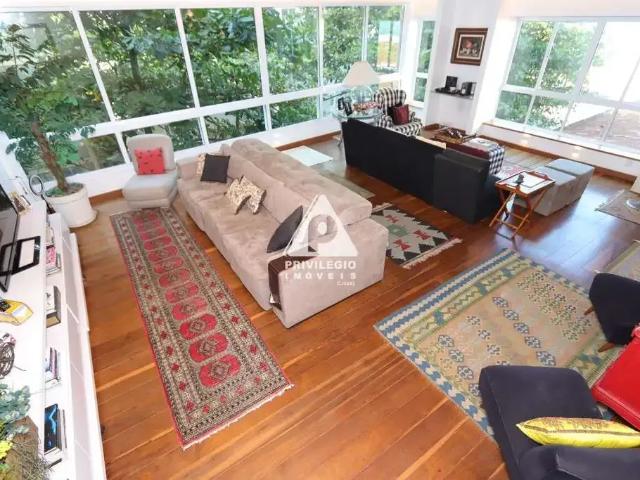 Apartamento para Venda em Rio de Janeiro/RJ Copacabana 4 Quartos